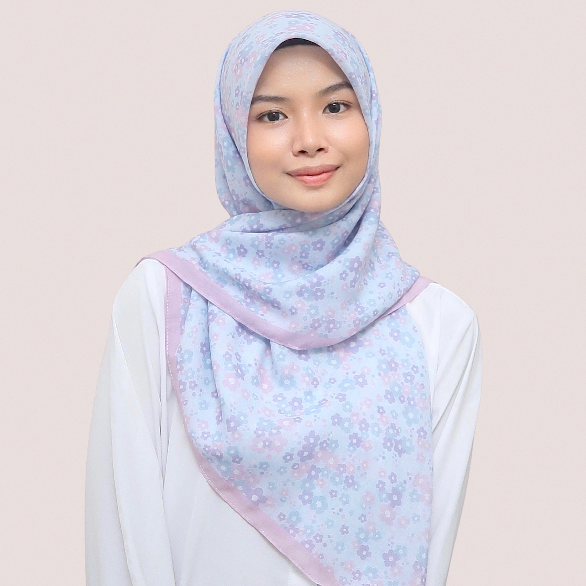 Stella in soft blue – epscarf